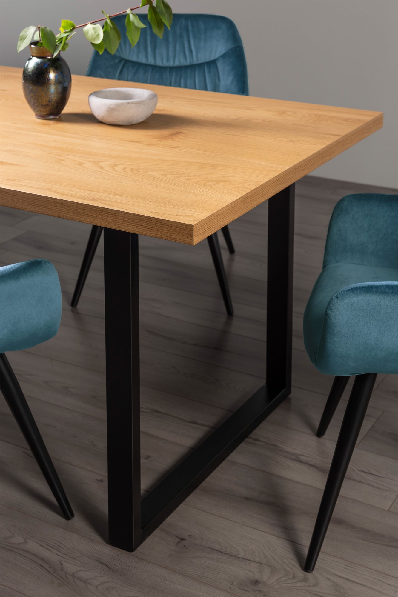 Gallery Collection Ramsay Oak Melamine 6 Seater Dining Table with U ...